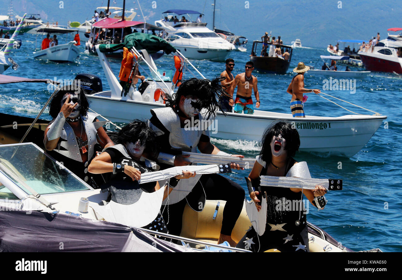 Angra Dos Reis, Brazil. 01st Jan, 2018. Traditionally like 40 years ago ...