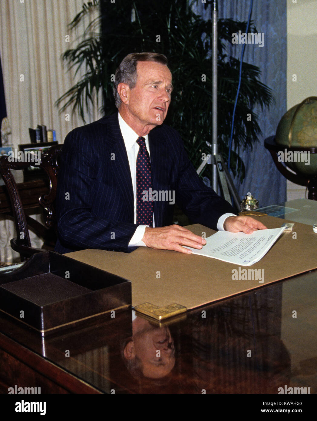 19920501 hi-res stock photography and images - Alamy