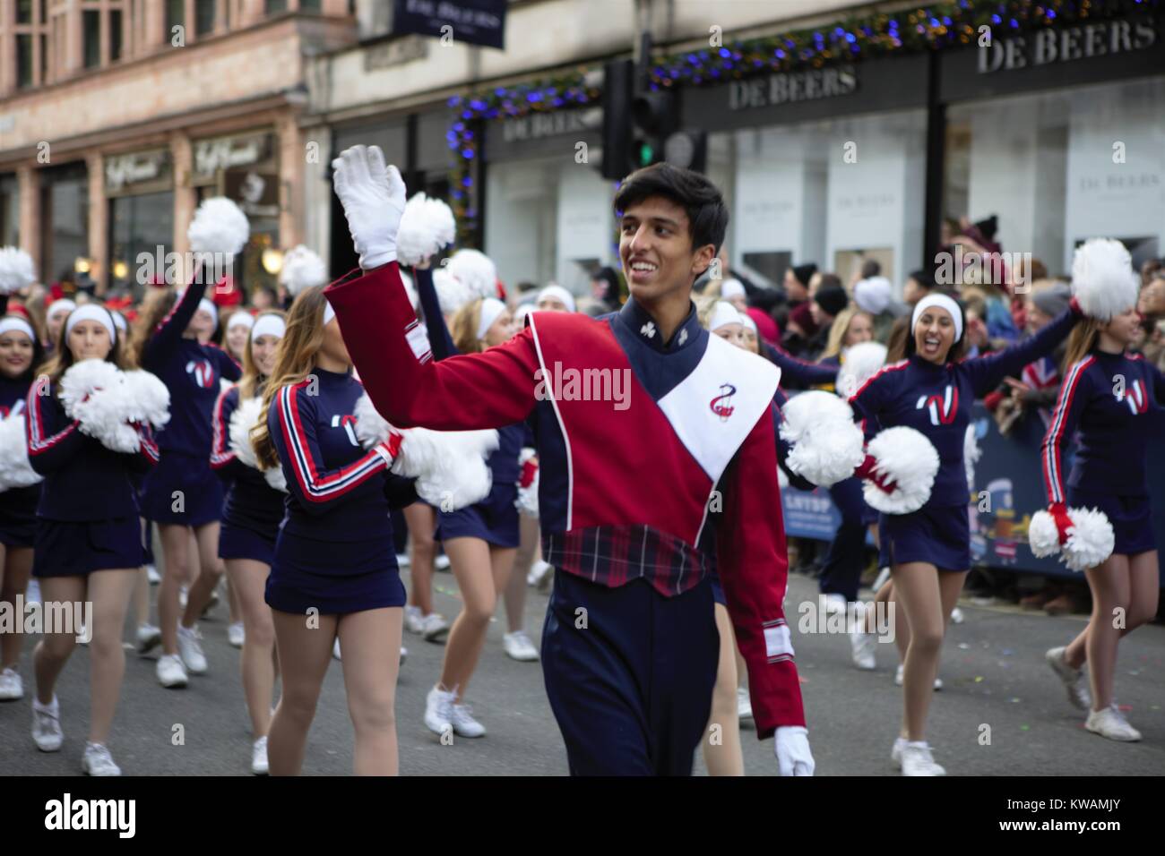 London New Year's Parade 2018 - Dancers, acrobats, cheerleaders ...