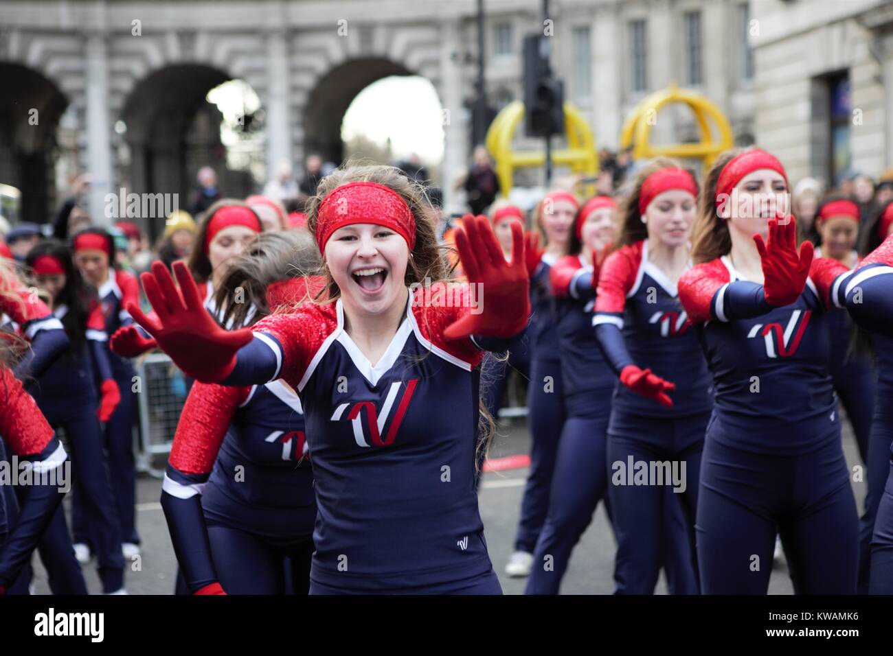 London New Year's Parade 2018 - Dancers, acrobats, cheerleaders ...