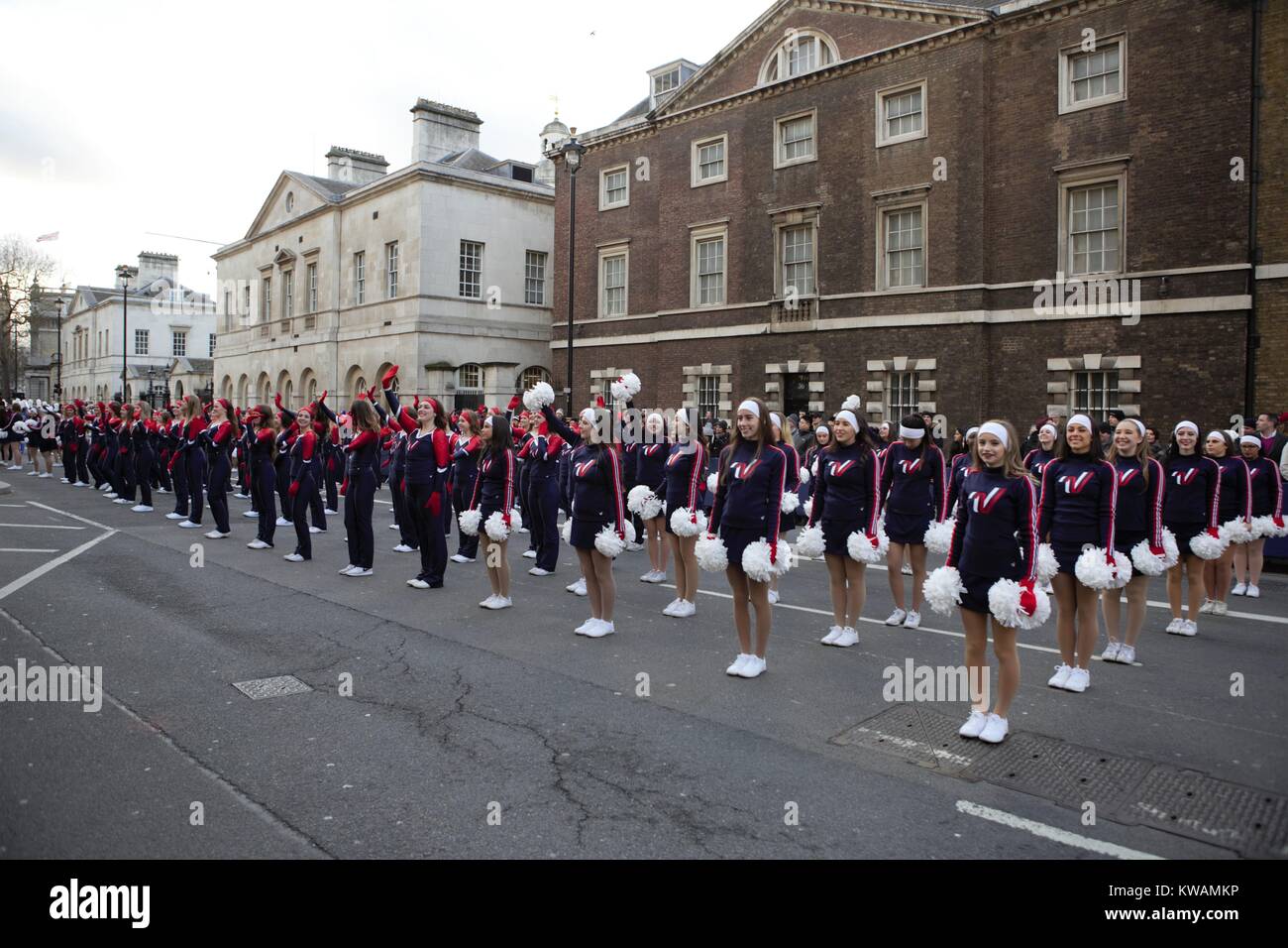 London New Year's Parade 2018 - Dancers, acrobats, cheerleaders ...