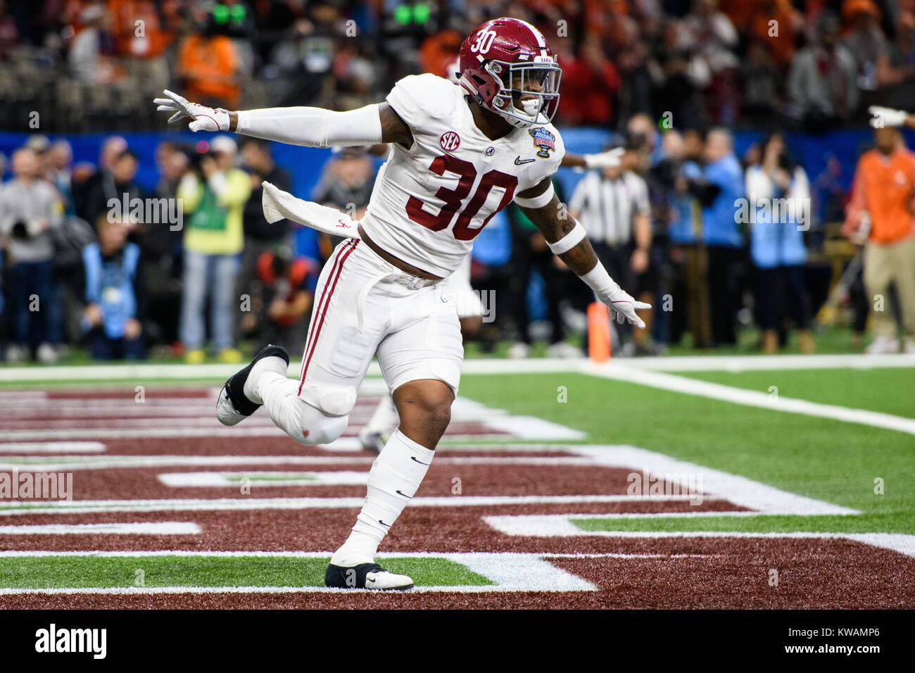 New Orleans, LA, USA. 1st Jan, 2018. Alabama Crimson Tide linebacker ...