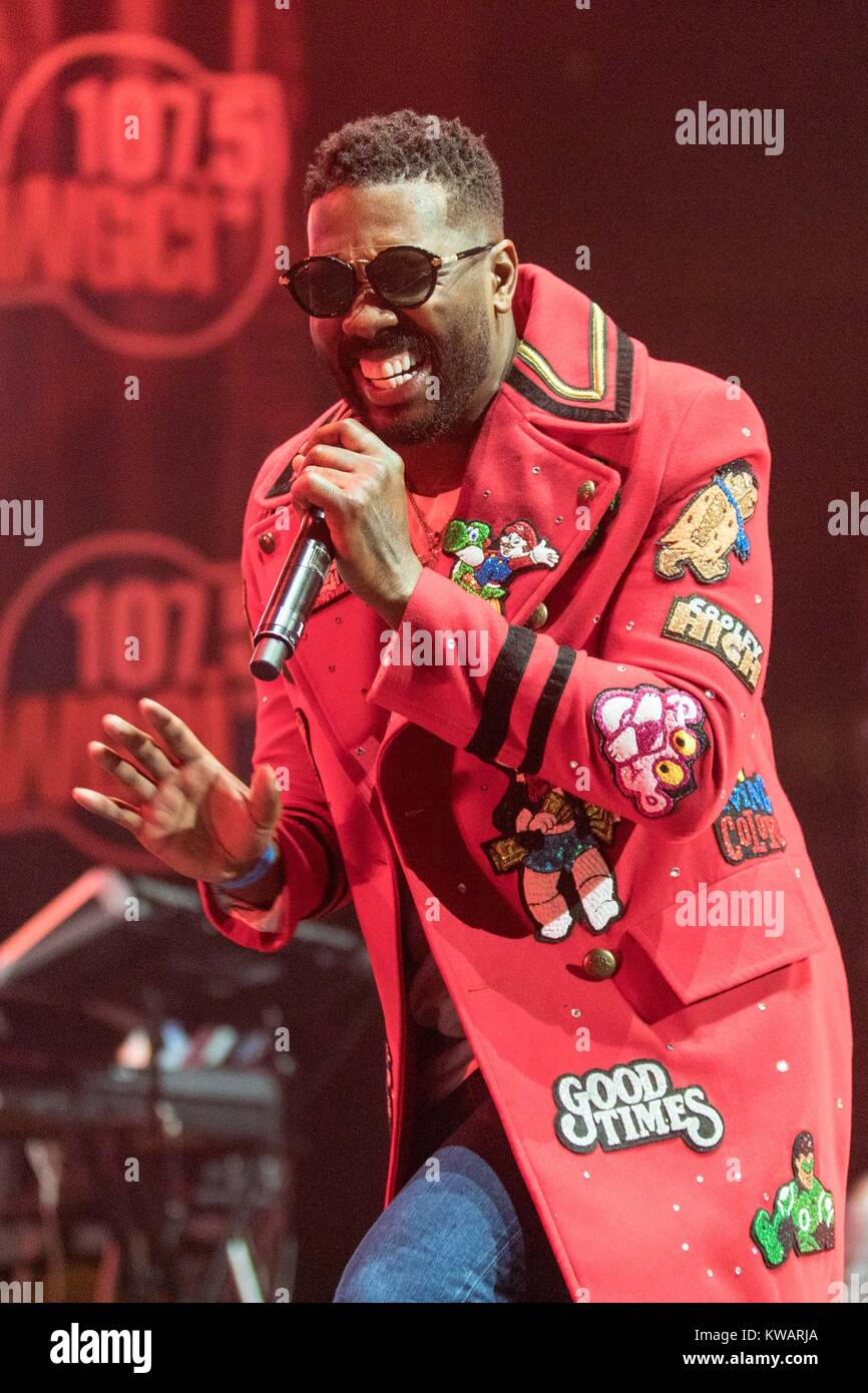 Reality tv performer hi-res stock photography and images - Alamy