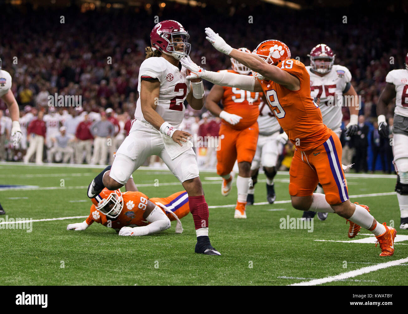 New Orleans, Louisiana, USA. 01st Jan, 2018. Alabama quarterback Jalen ...