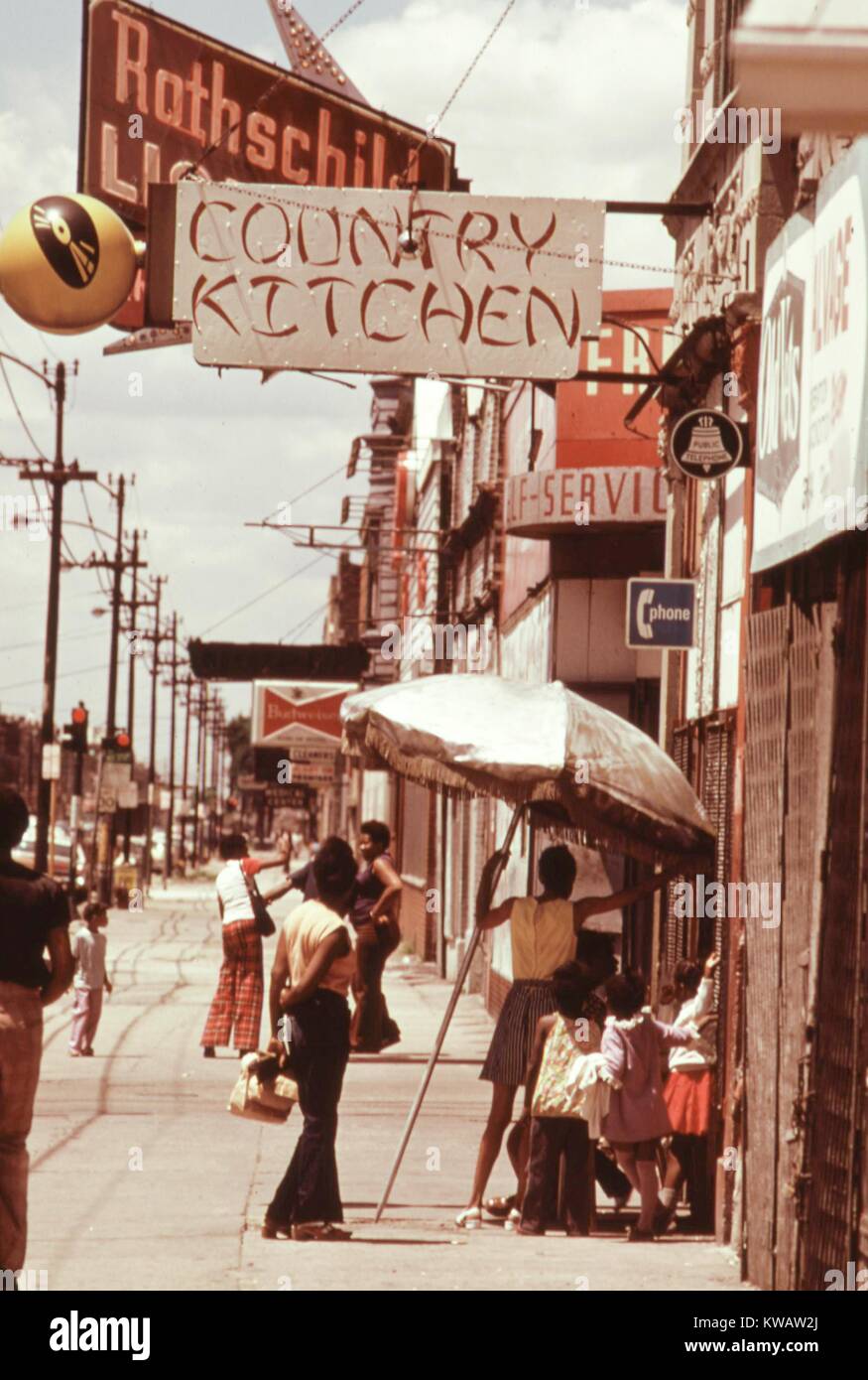 Historical poverty hi-res stock photography and images - Alamy