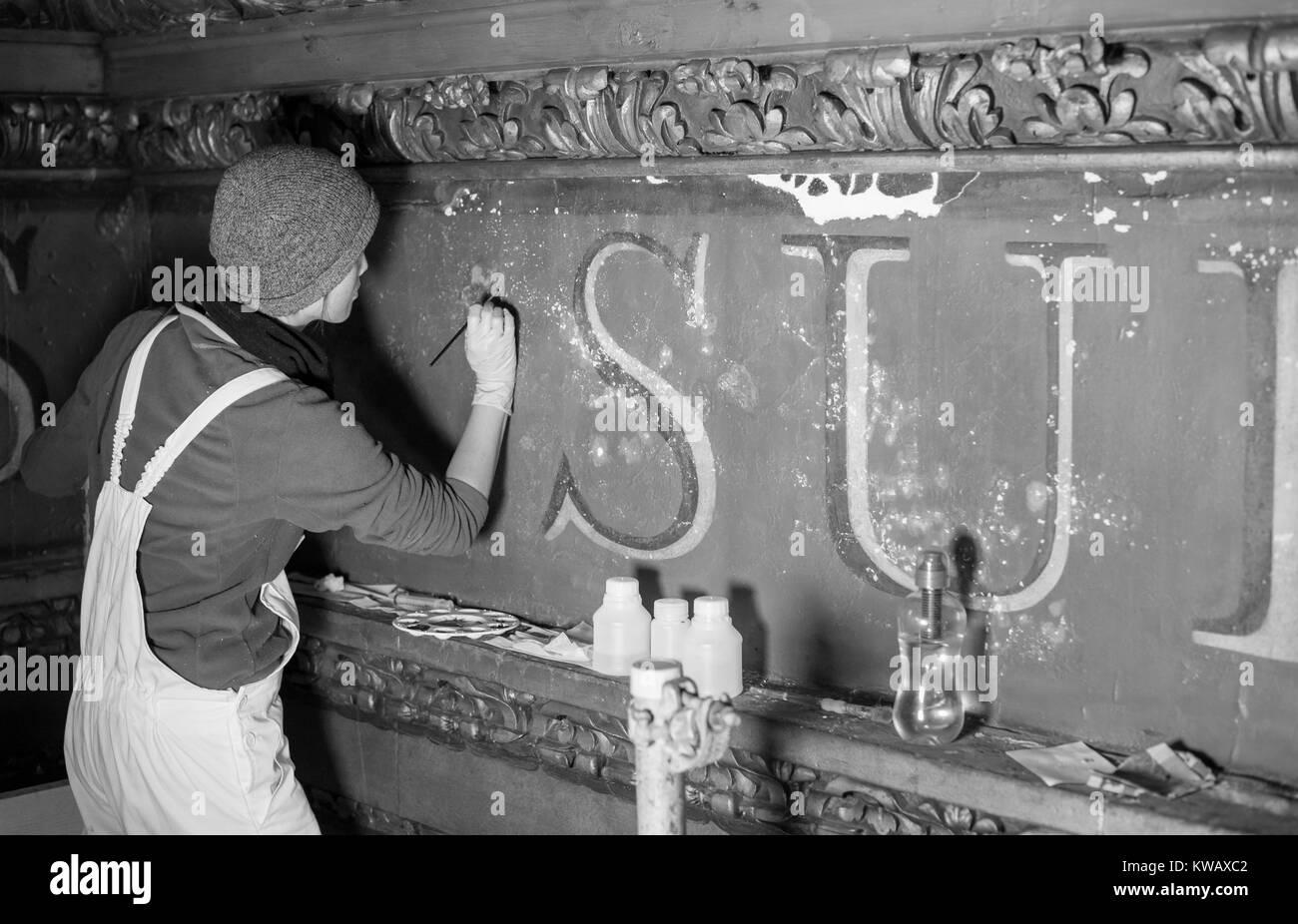 Old royal naval college hall restoration Black and White Stock Photos ...