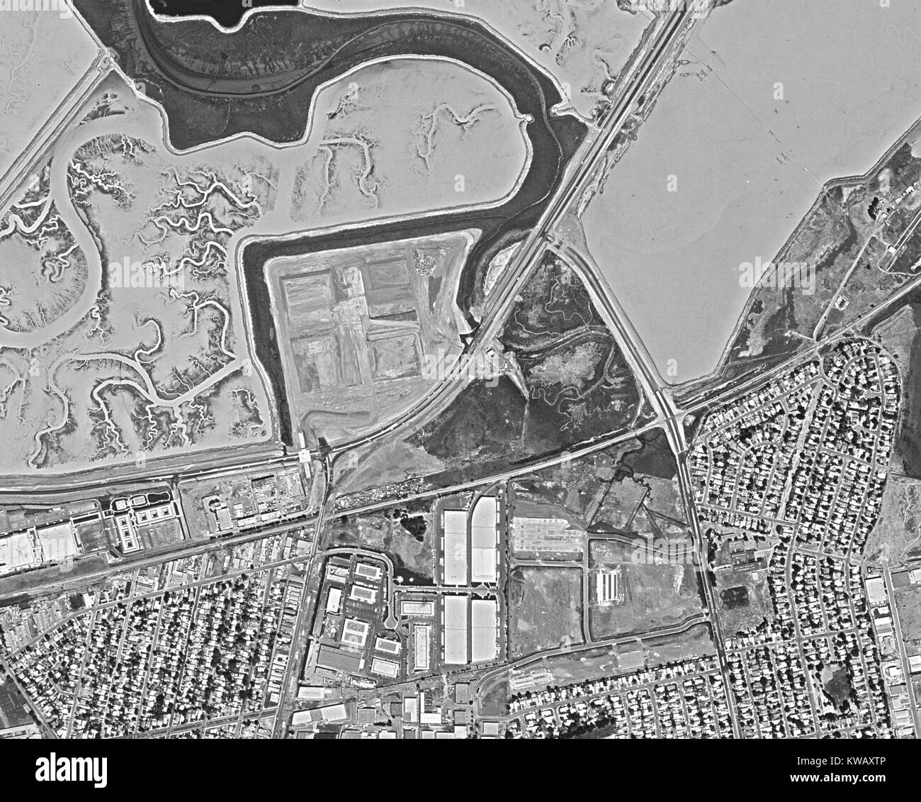 Keyhole spy satellite hi-res stock photography and images - Alamy