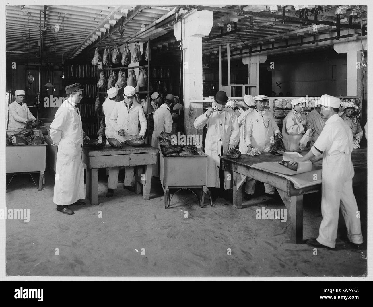 Meat packing 1900s hi-res stock photography and images - Alamy