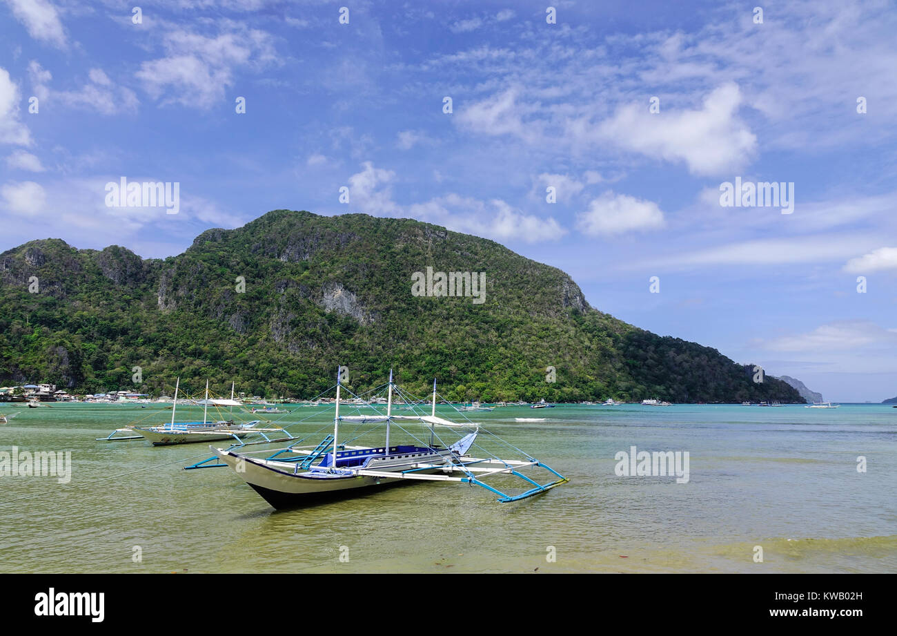 Traditional wooden boats at sunny day in Palawan, Philippines. Palawan ...