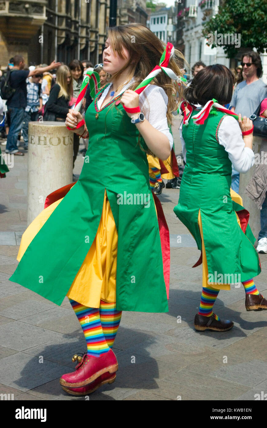 Women morris dancing hi-res stock photography and images - Alamy