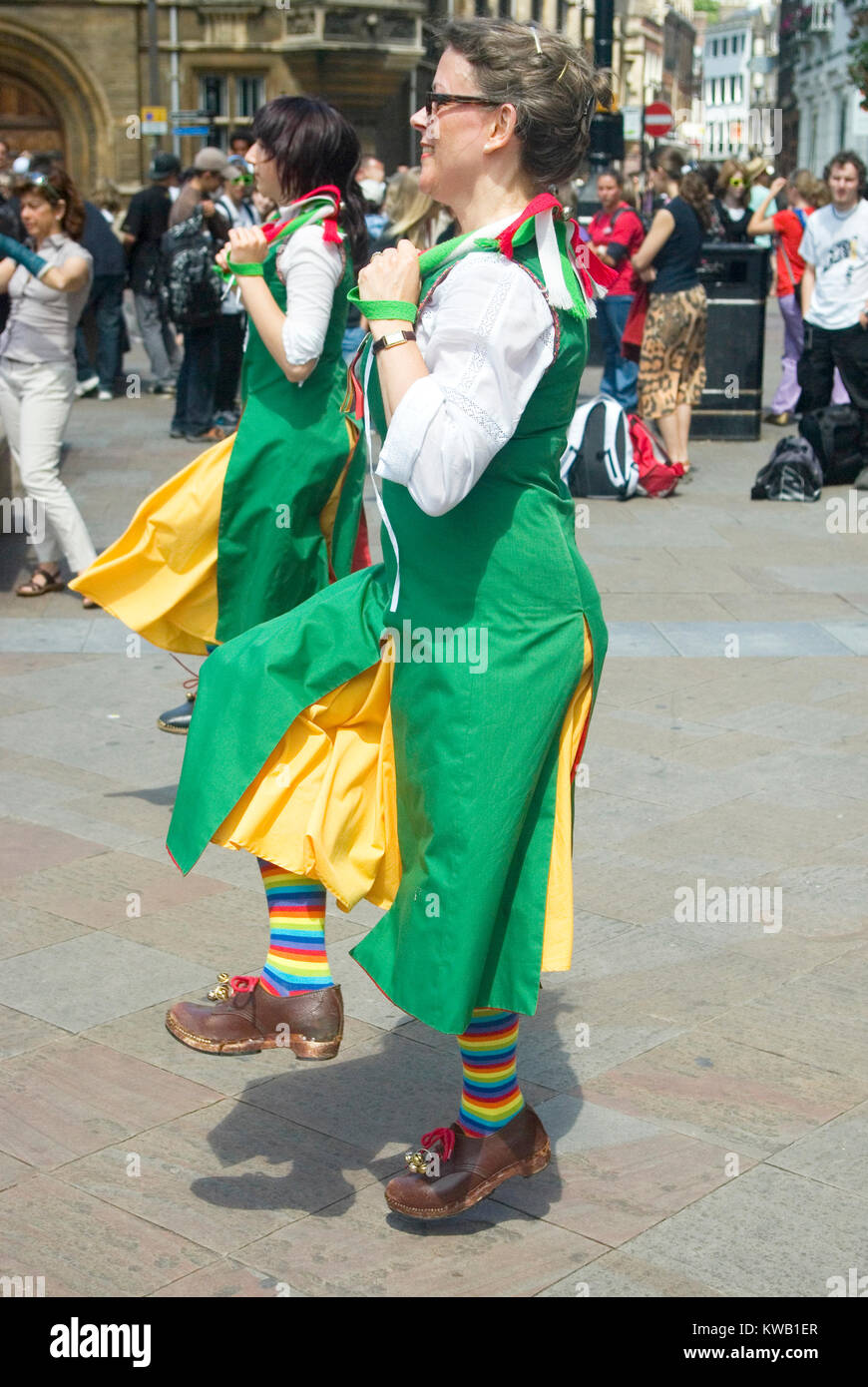 Women morris dancing hi-res stock photography and images - Alamy