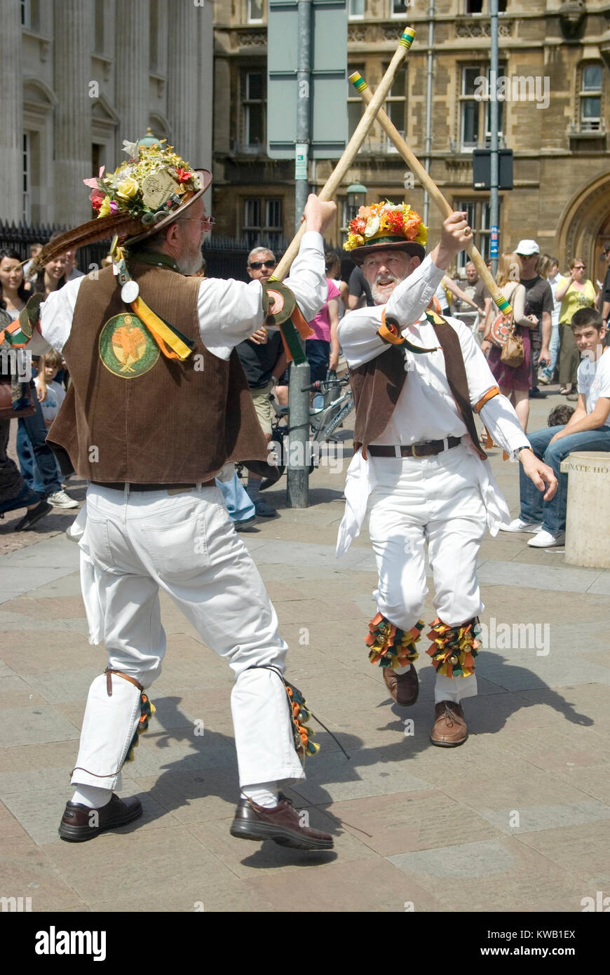 English folk dance hi-res stock photography and images - Alamy