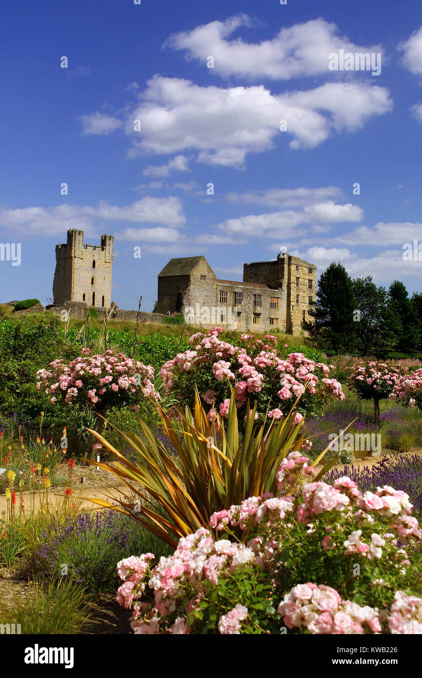 Helmsley Castle and gardens, North Yorkshire Stock Photo - Alamy