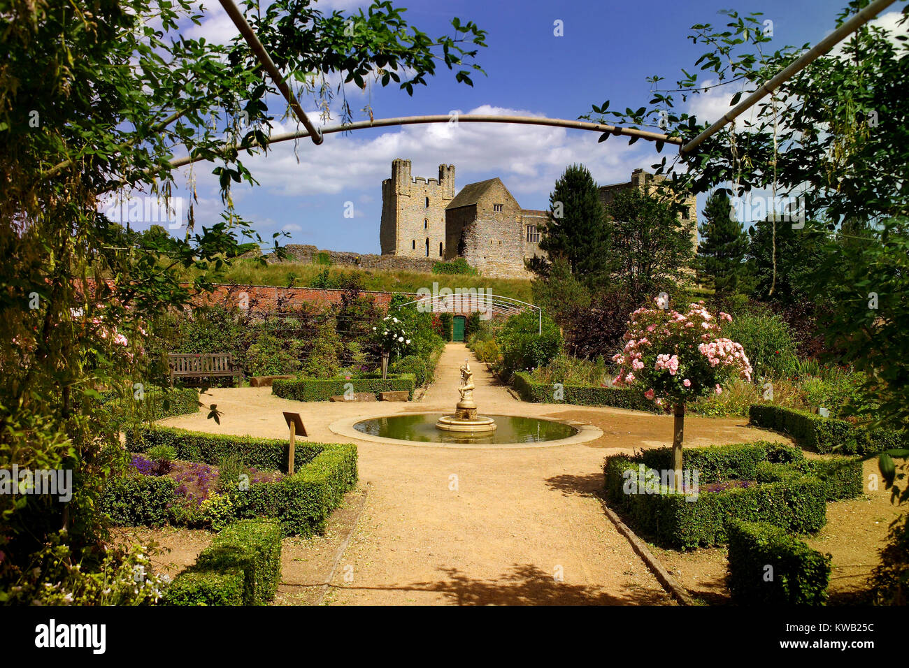 Helmsley Castle and gardens, North Yorkshire Stock Photo - Alamy