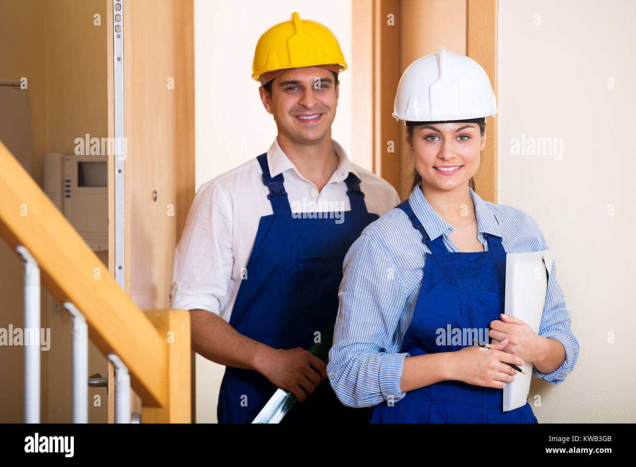 Team builders happy smiling hi-res stock photography and images - Alamy