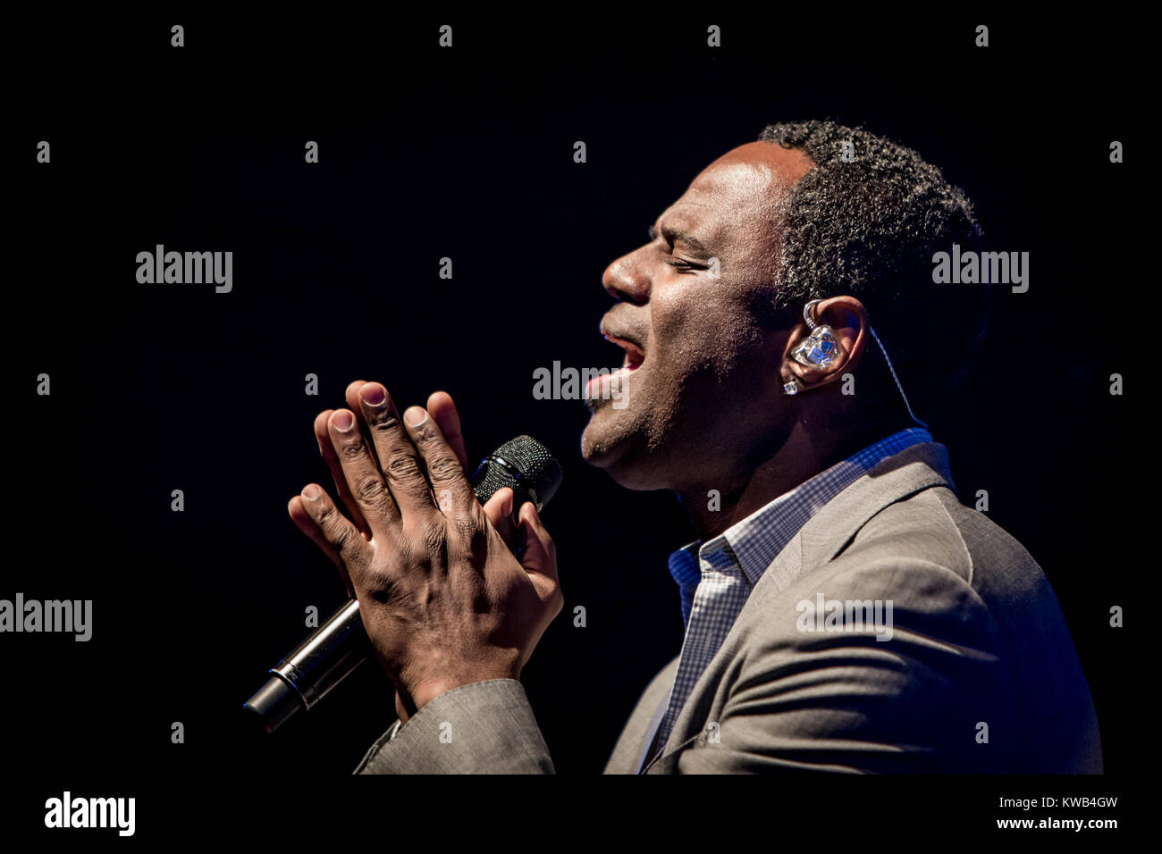 Soul singer brian mcknight hi-res stock photography and images - Alamy