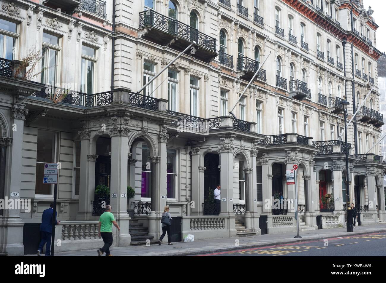 Classic Victorian Architecture, London Victoria Stock Photo - Alamy