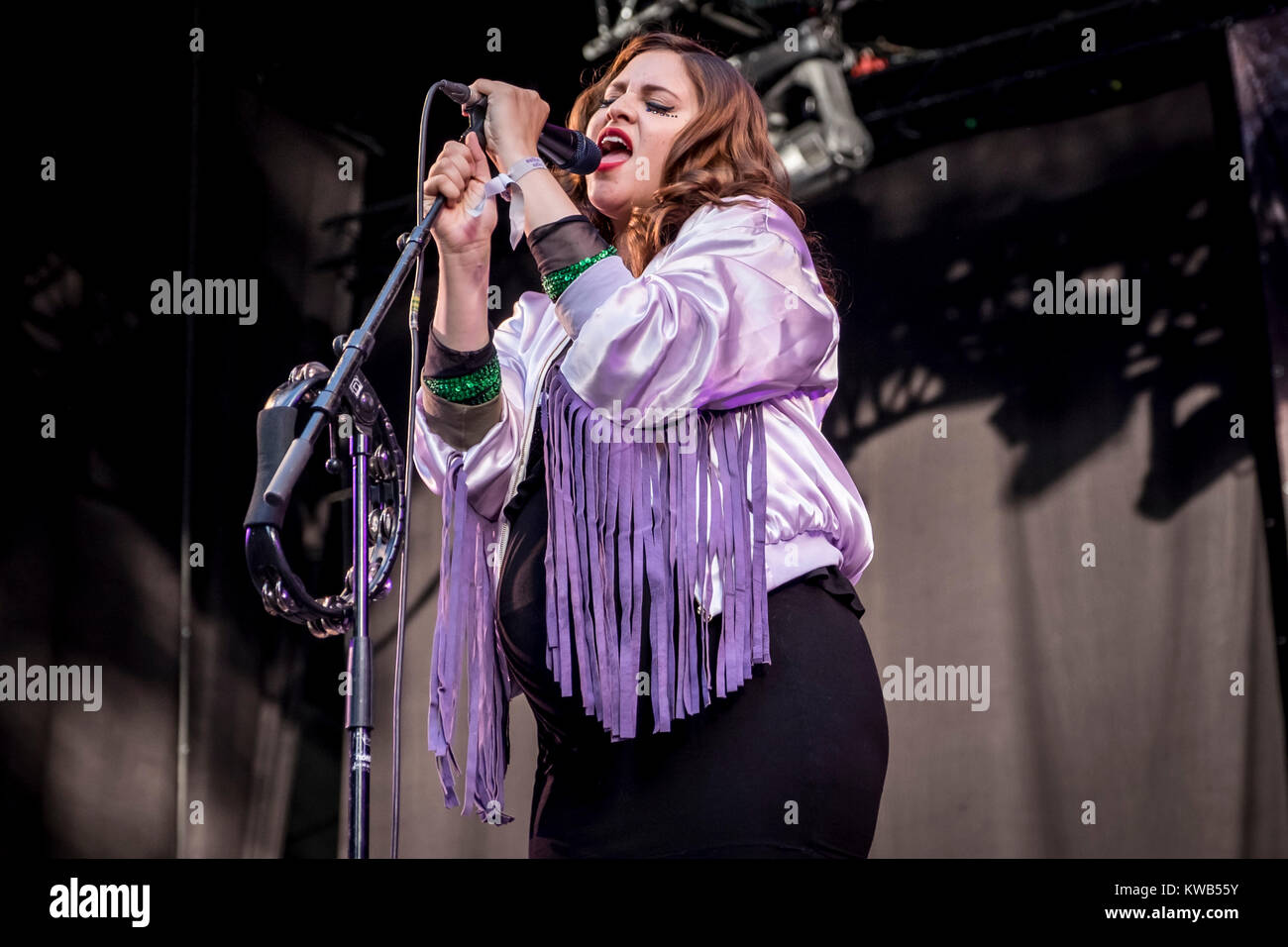 The Danish singer, songwriter and musician Fallulah performs a live ...