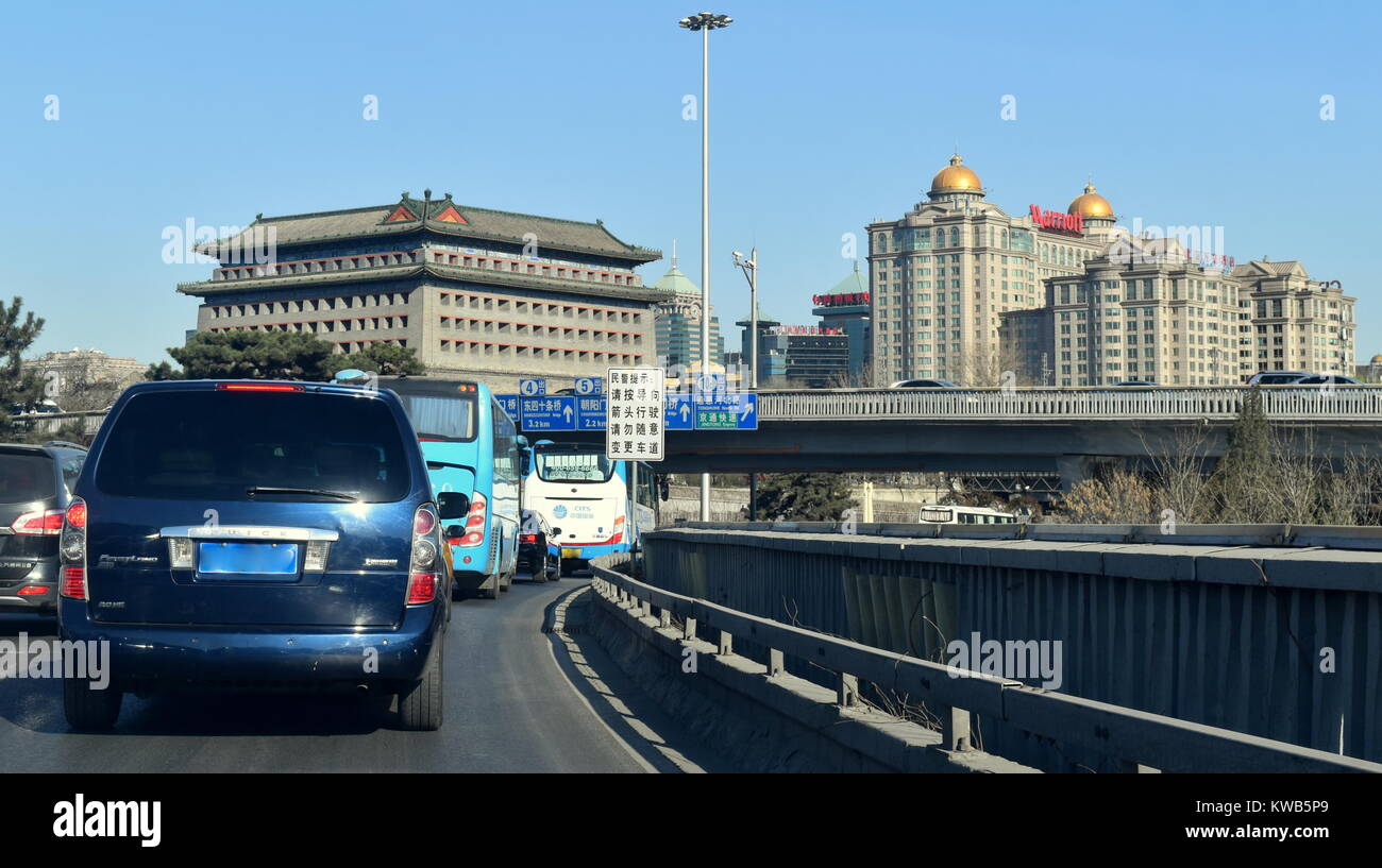 City skyline pollution hi-res stock photography and images - Alamy