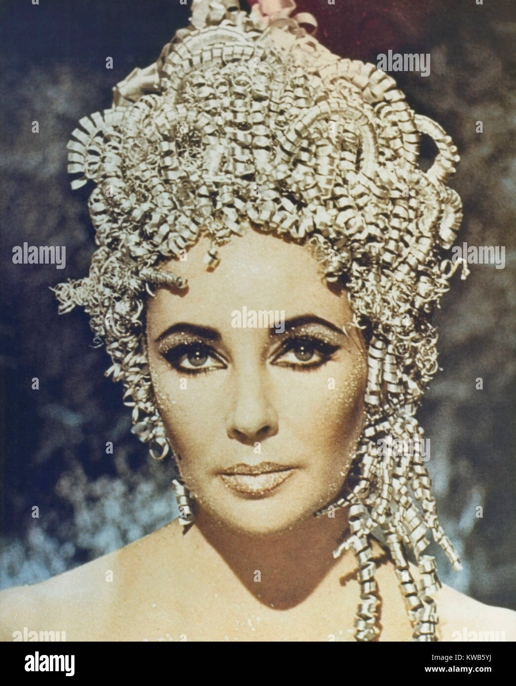 DOCTOR FAUSTUS, Elizabeth Taylor, 1967 Stock Photo - Alamy