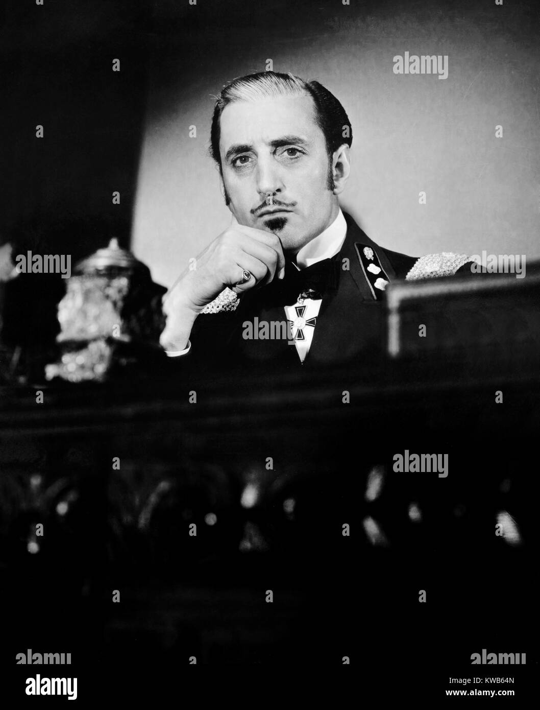 ANNA KARENINA, Basil Rathbone, 1935 Stock Photo - Alamy