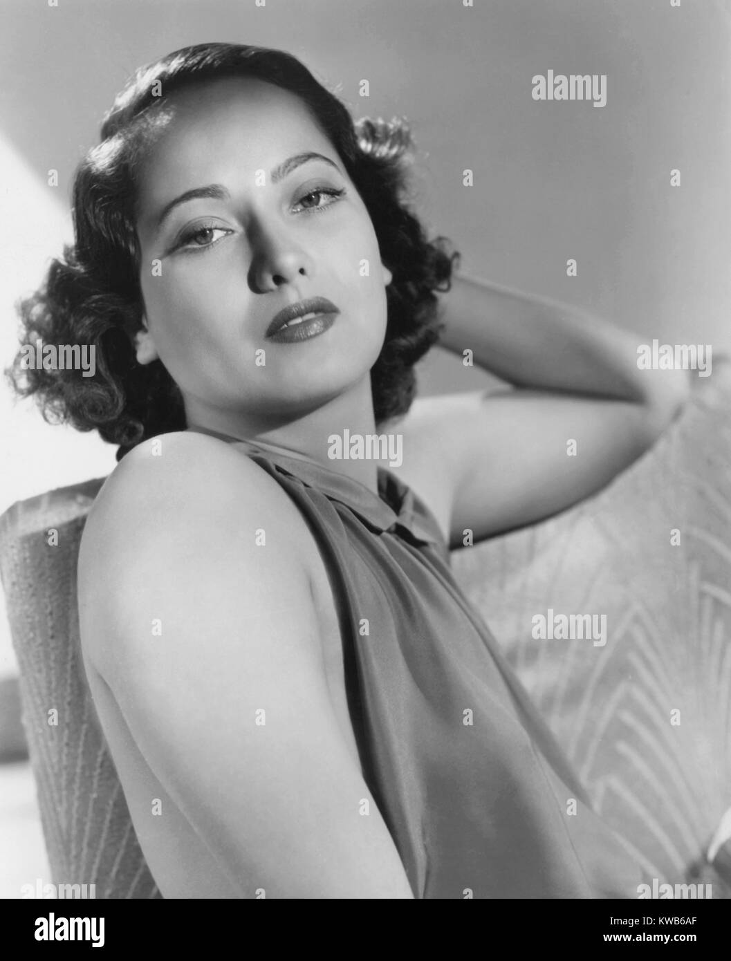 BELOVED ENEMY, Merle Oberon, 1936 Stock Photo - Alamy