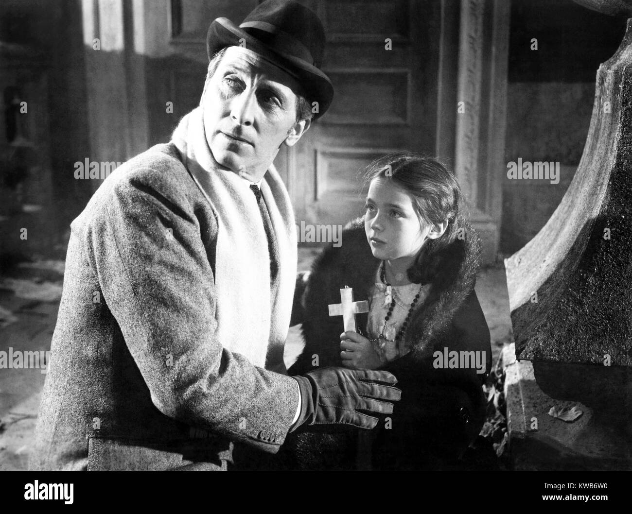 HORROR OF DRACULA, from left, Peter Cushing, Janina Faye, 1958 Stock ...