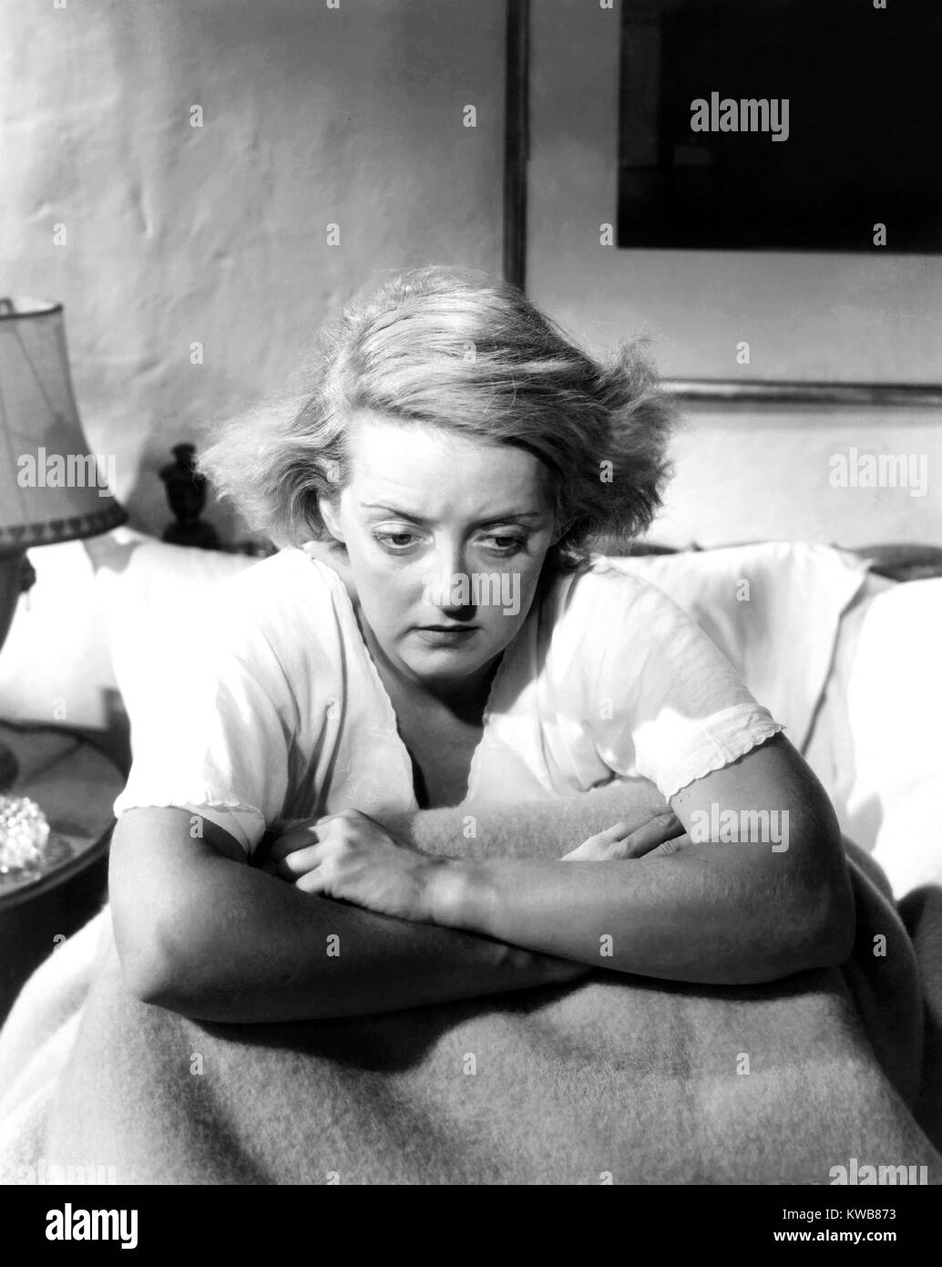 DANGEROUS, Bette Davis, 1935 Stock Photo - Alamy