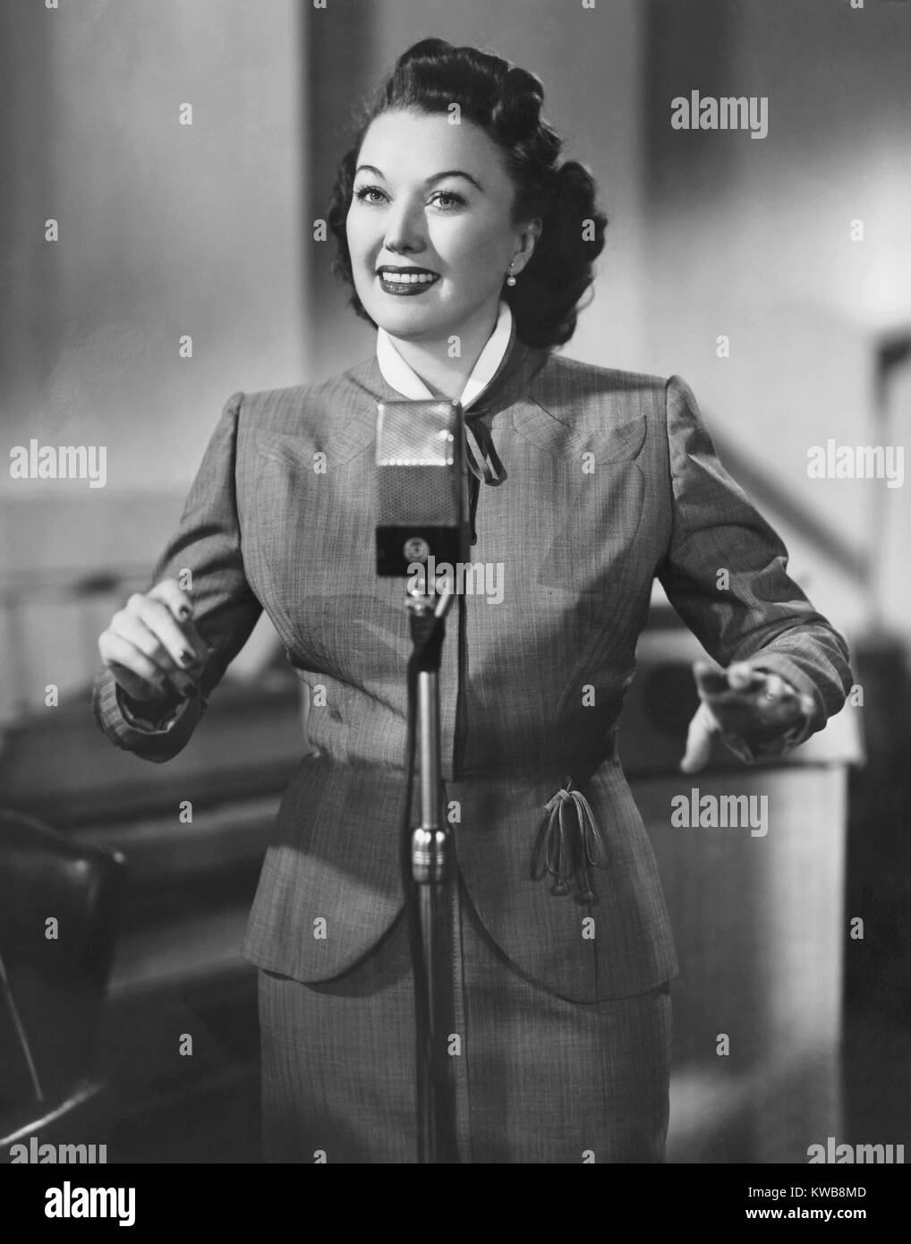 DISC JOCKEY, Ginny Simms, 1951 Stock Photo - Alamy