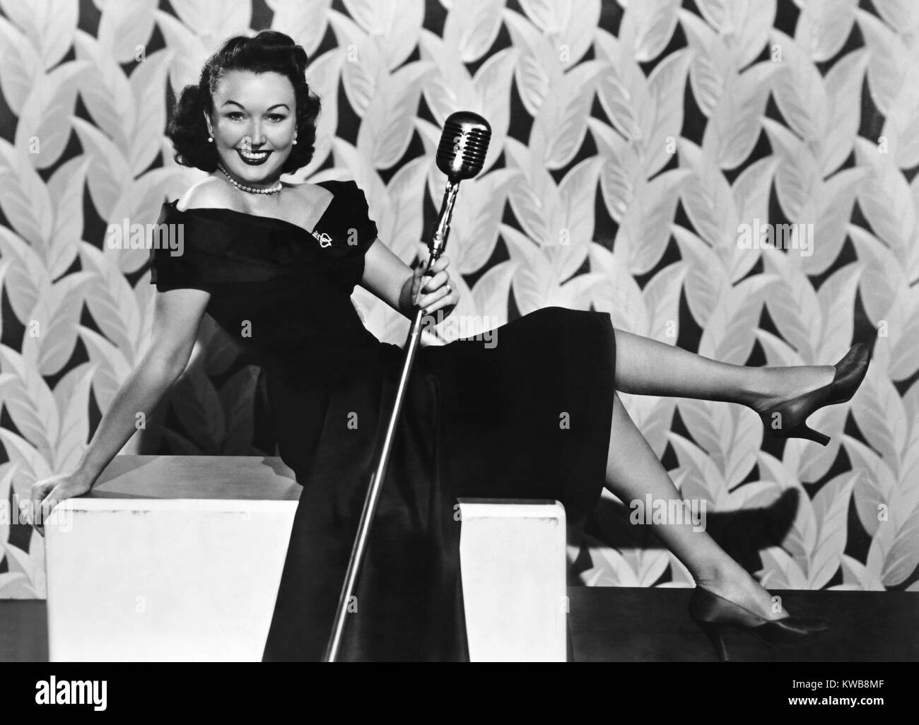 DISC JOCKEY, Ginny Simms, 1951 Stock Photo - Alamy