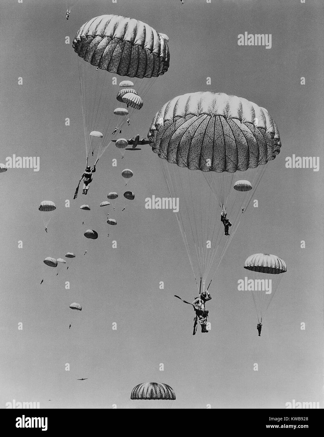 187th airborne regimental combat team hi-res stock photography and ...