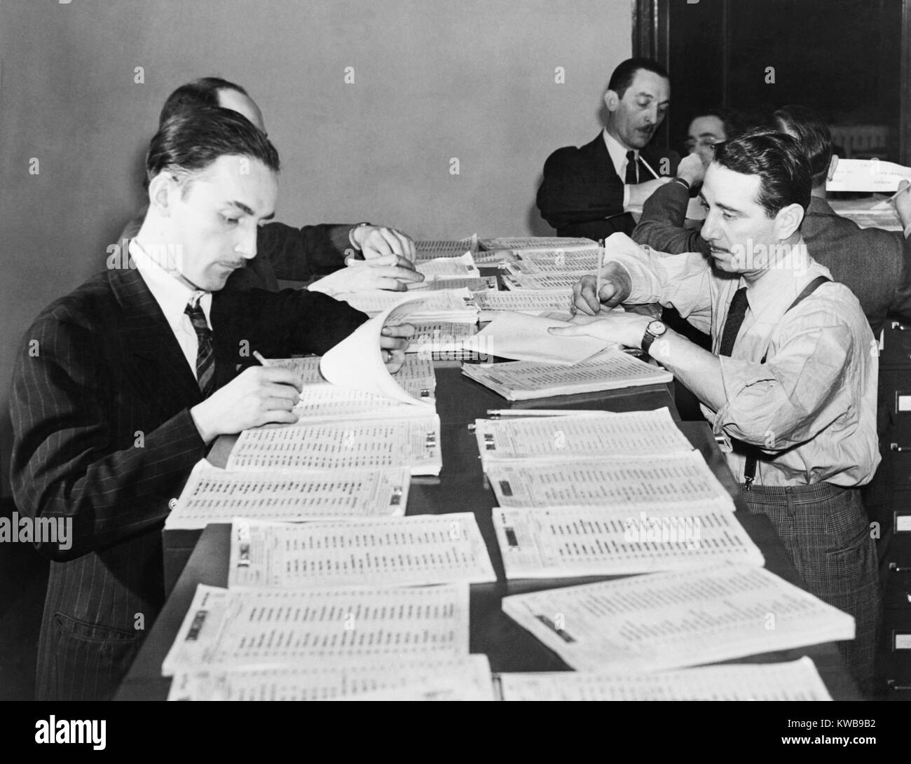 Conscription wwii hi-res stock photography and images - Alamy