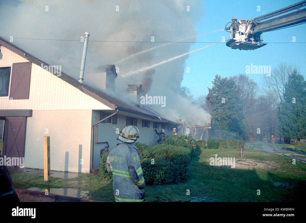 Community fire alarm hi-res stock photography and images - Alamy