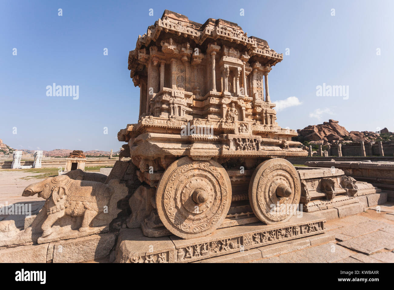 Hampi ratha vitthala temple hi-res stock photography and images - Alamy