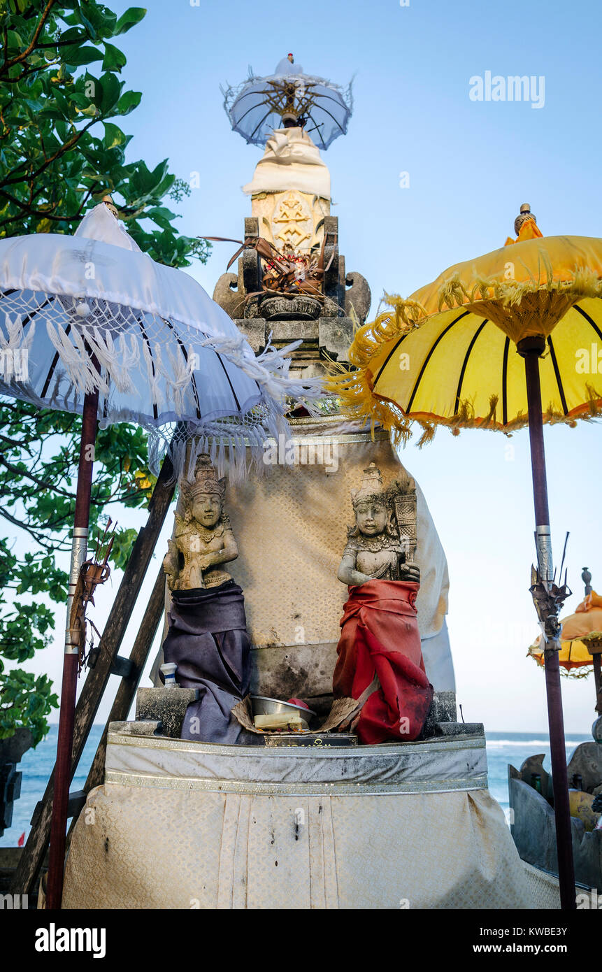 traditional balinese hindu shrine in bali indonesia Stock Photo - Alamy