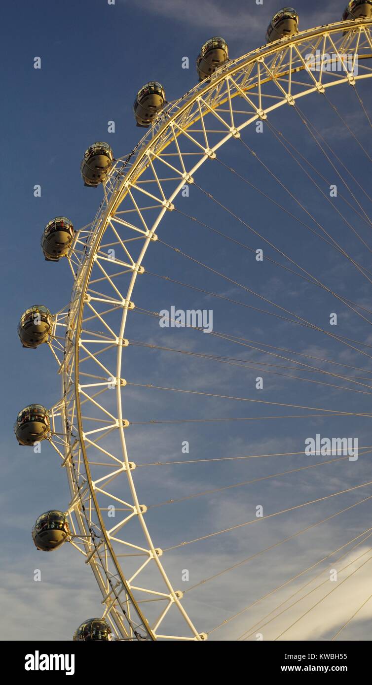 The London Eye, Giant Cantilevered Observation Ferris Wheel in the ...