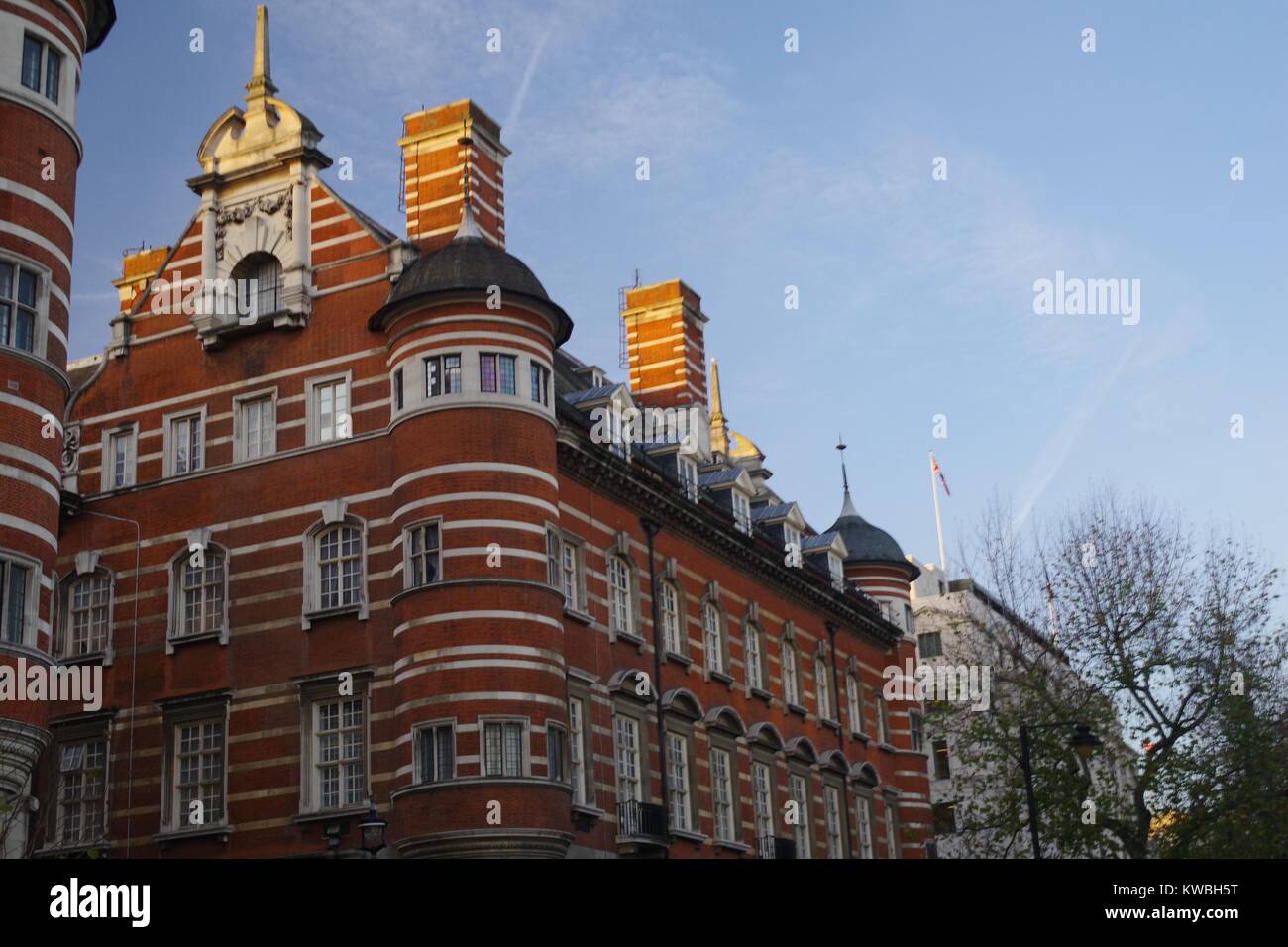 Norman shaw london hi-res stock photography and images - Alamy