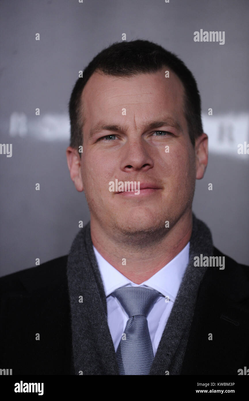 NEW YORK, NY - NOVEMBER 03: Jonathan Nolan attends the 'Interstellar ...