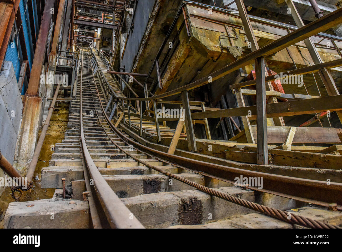 Copper Mine Extraction Mill - vintage Brittania mine along the Sea To ...