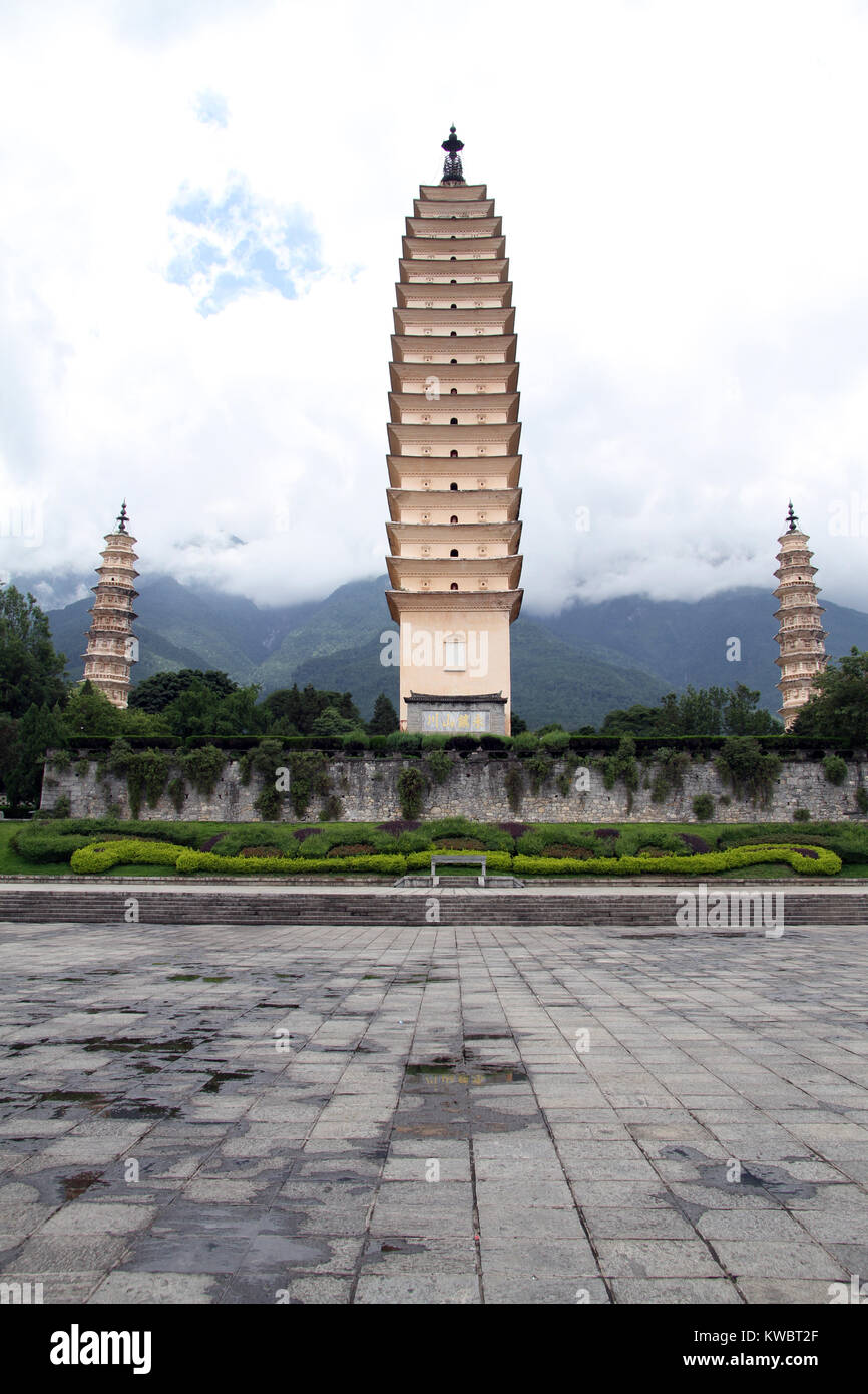 Three pagodas on the square in Dali, China Stock Photo - Alamy