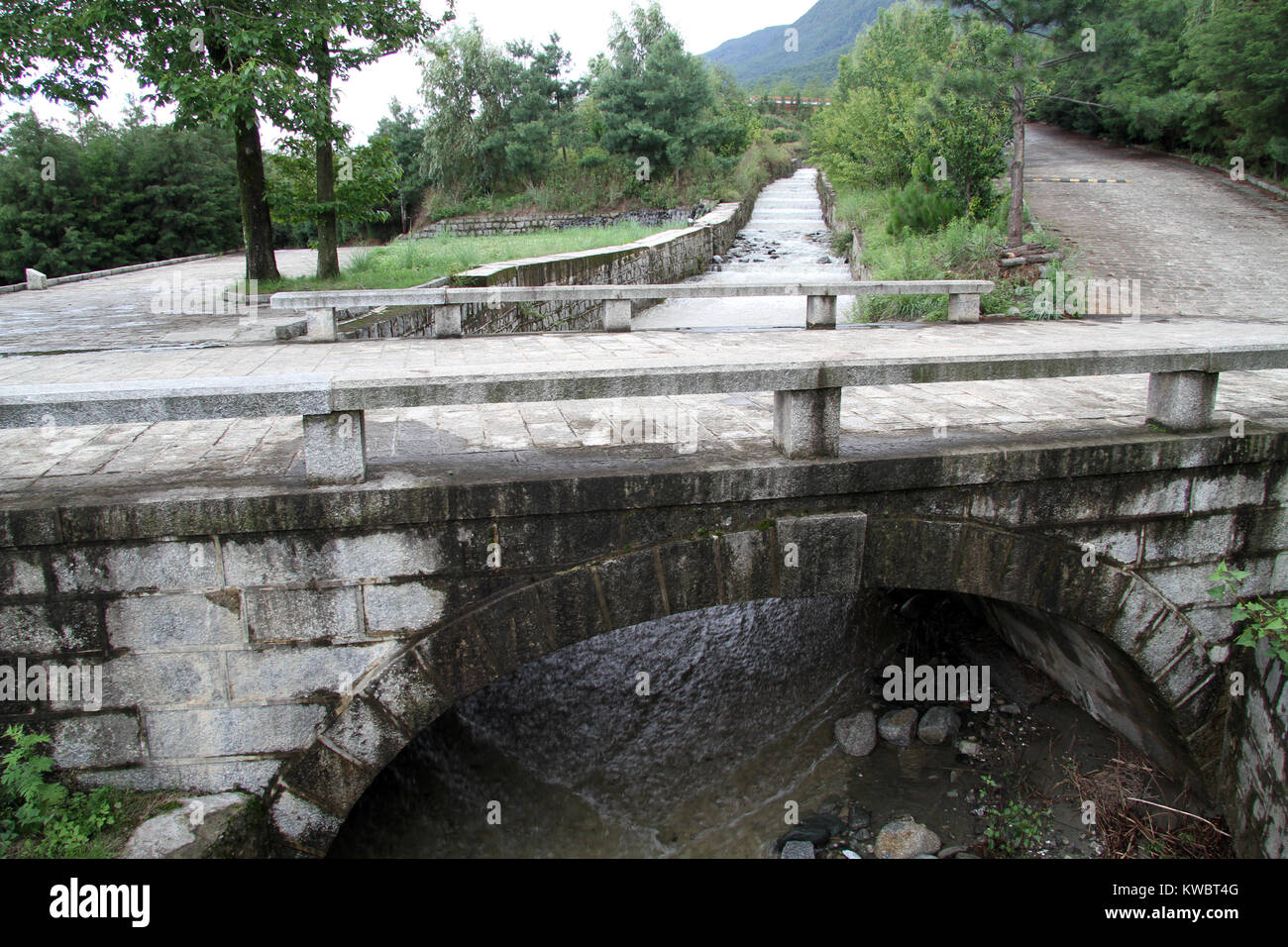Arc stone bridge in Dali, China Stock Photo - Alamy