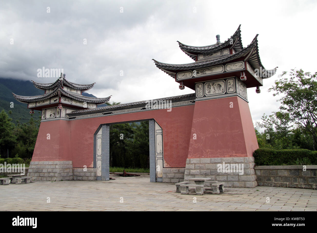 Big gate in ChongSheng temple in Dali, China Stock Photo - Alamy