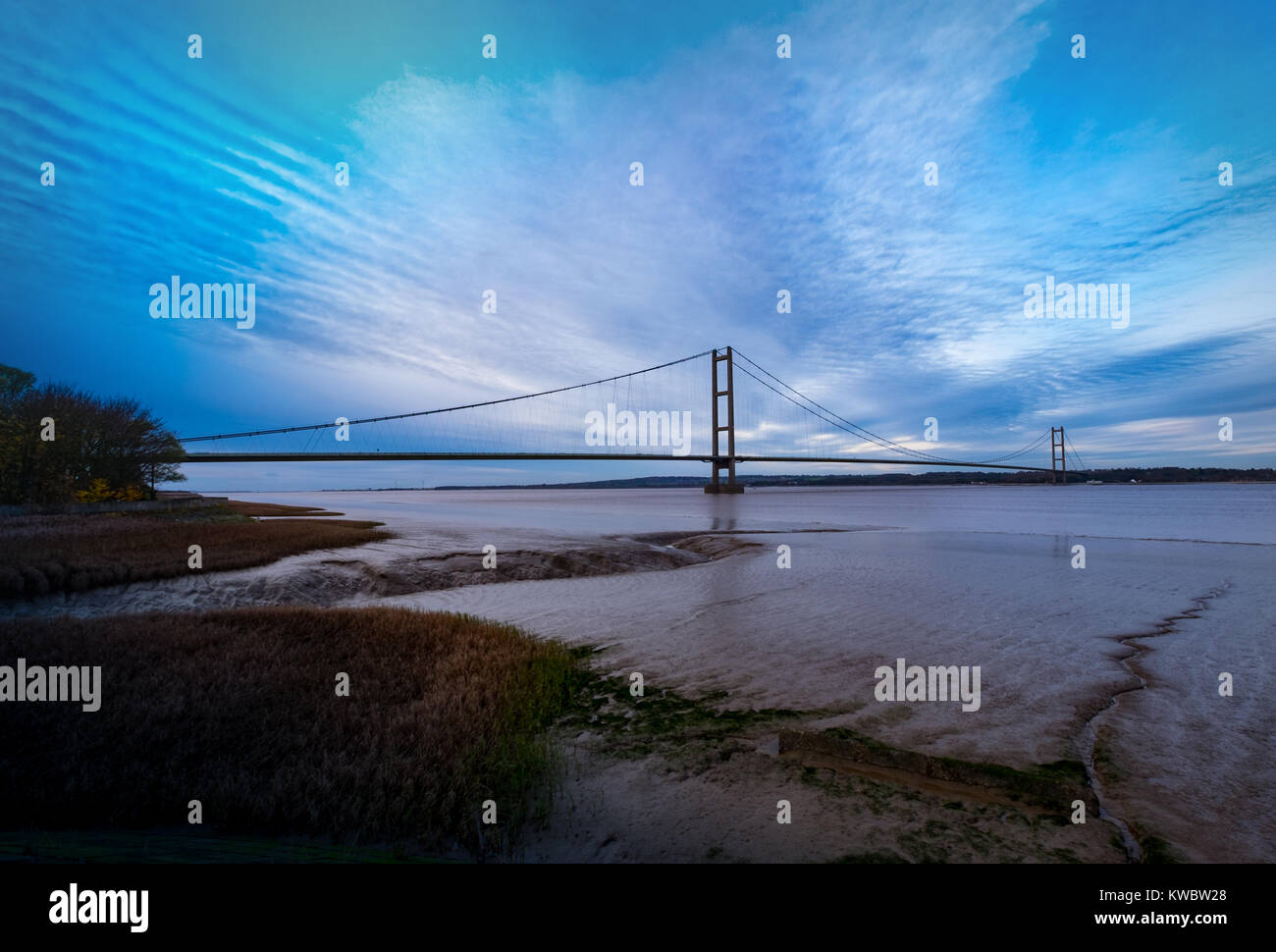 Humber suspension bridge hull hi-res stock photography and images - Alamy