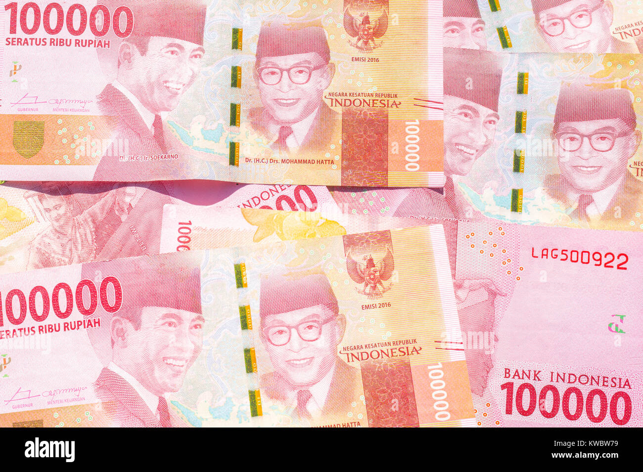 100000 indonesia rupiah hi-res stock photography and images - Alamy