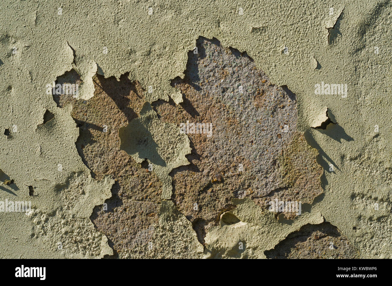 Wall with peeling paint, paint problem. Inadequate paint system, water ...