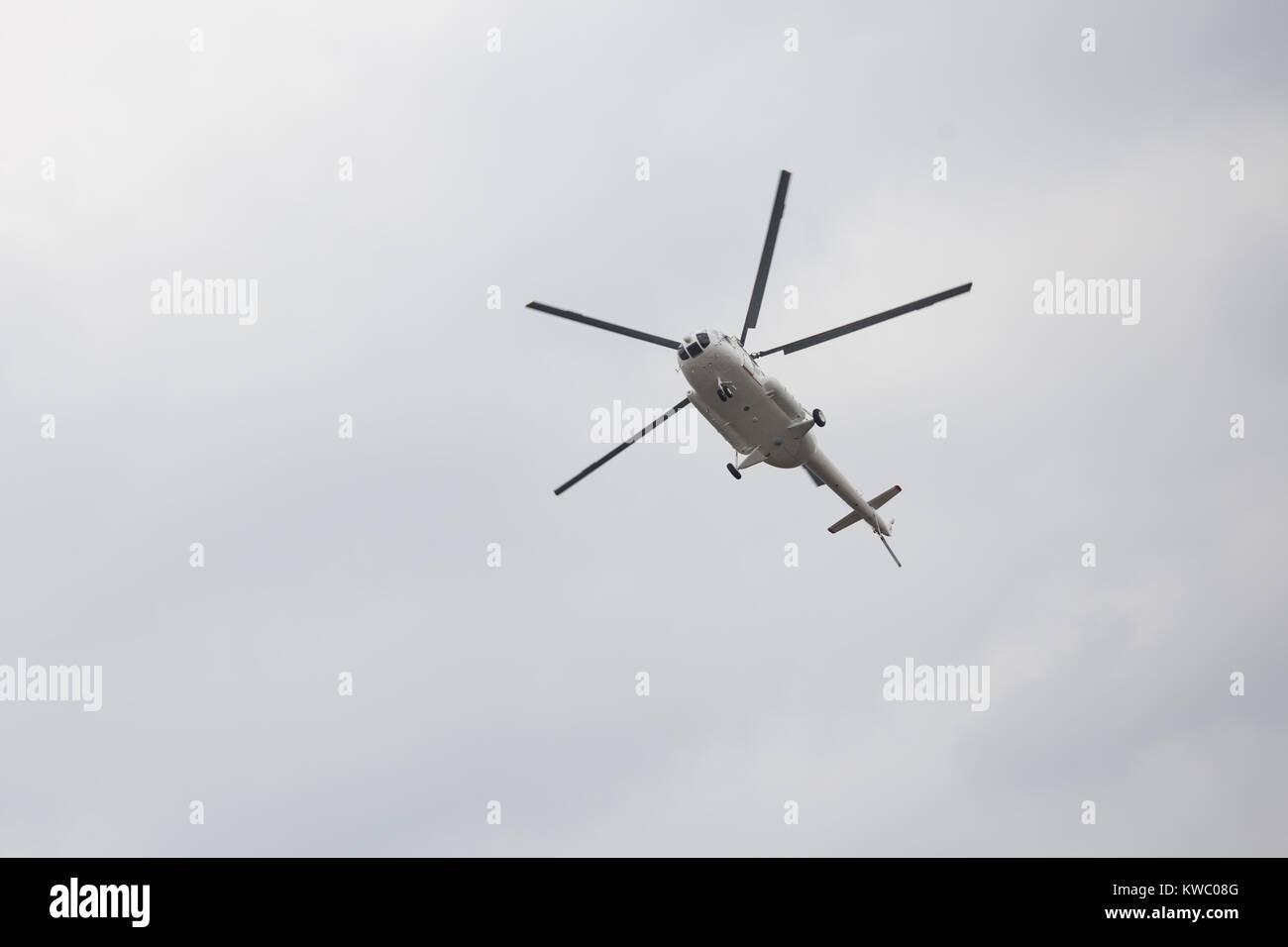 Helicopter propeller spinning hi-res stock photography and images - Alamy
