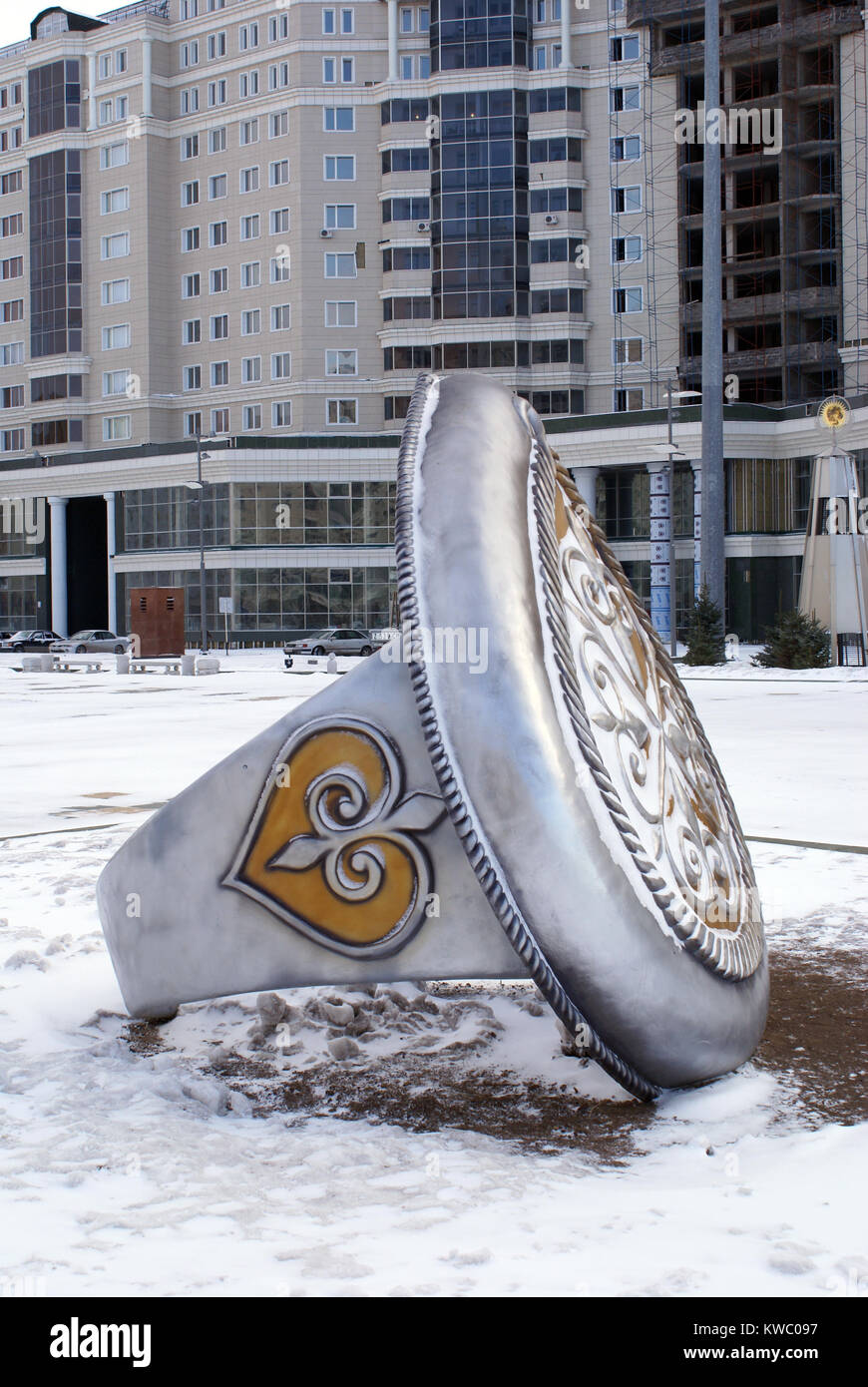 Big ring hi-res stock photography and images - Alamy