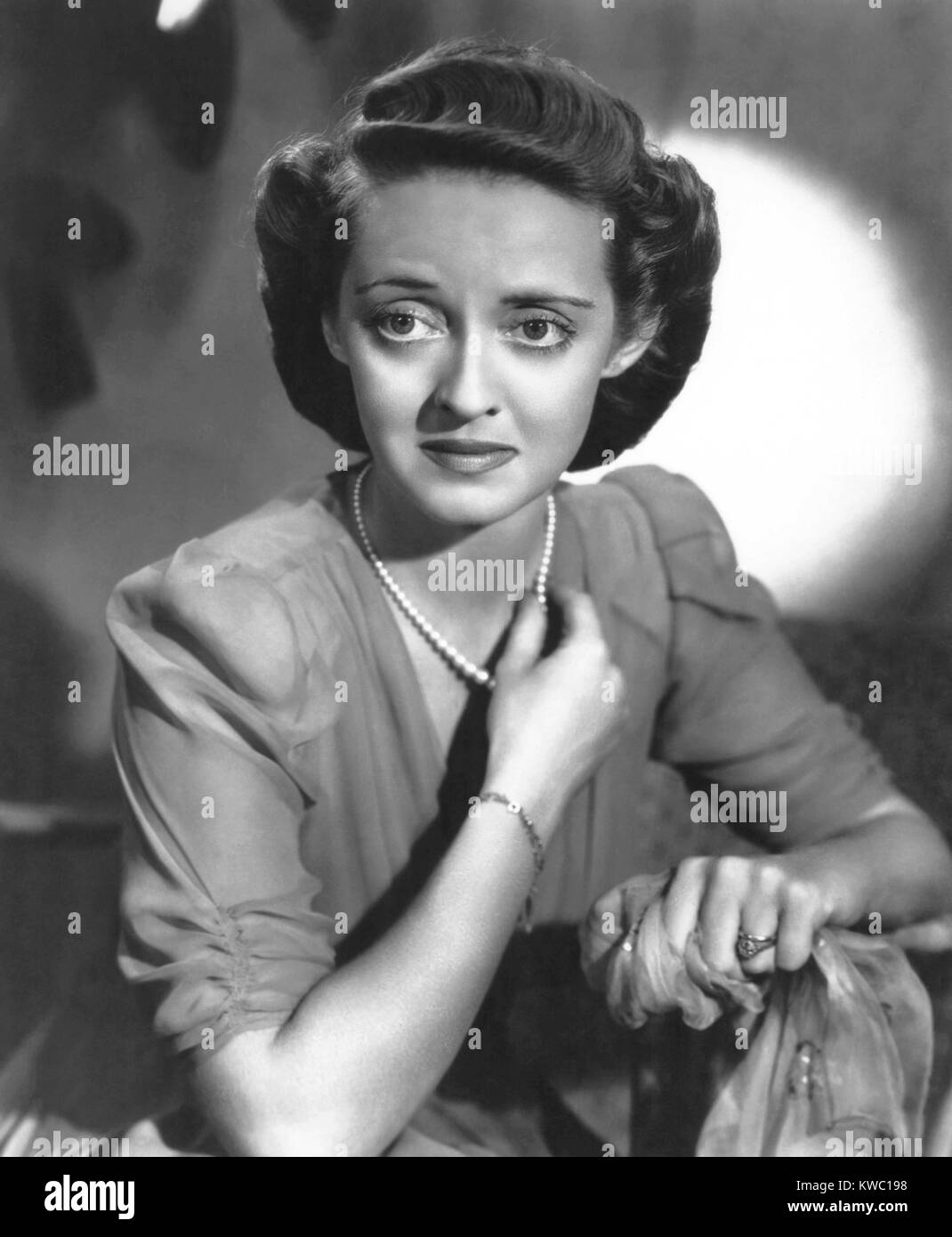 THE LETTER, Bette Davis, 1940 Stock Photo - Alamy