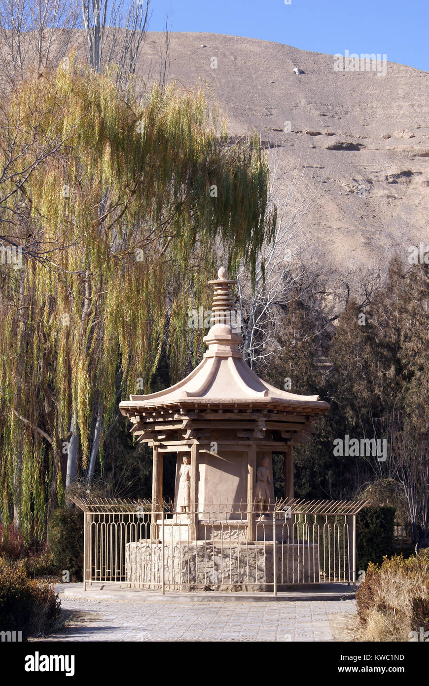 Mogao cave china hi-res stock photography and images - Alamy