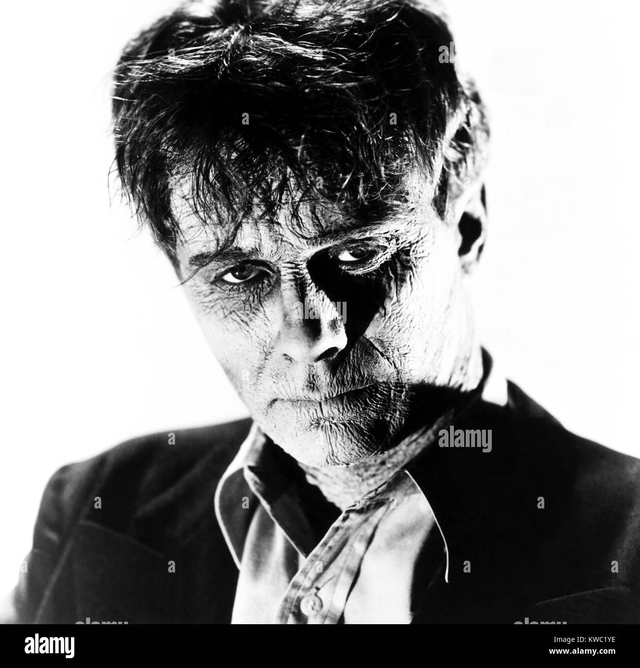THE MAD GHOUL, David Bruce, 1943 Stock Photo - Alamy